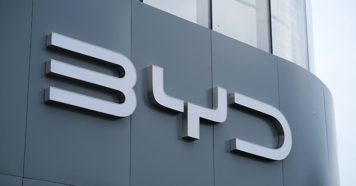 Como a BYD utiliza o marketing de massa para conquistar o mercado de ...