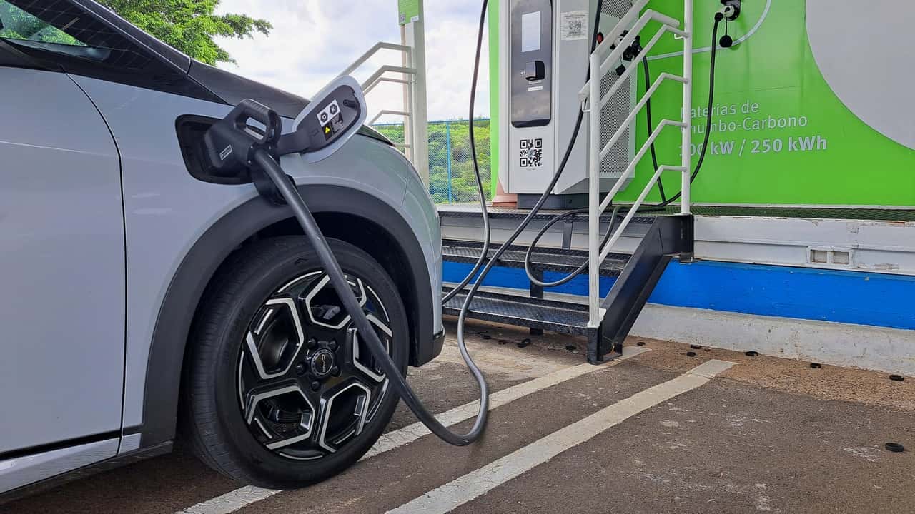 China Lidera Vendas Globais de Carros Elétricos e Supera Combustão ... China Lidera Vendas Globais de Carros Elétricos e Supera Combustão ...