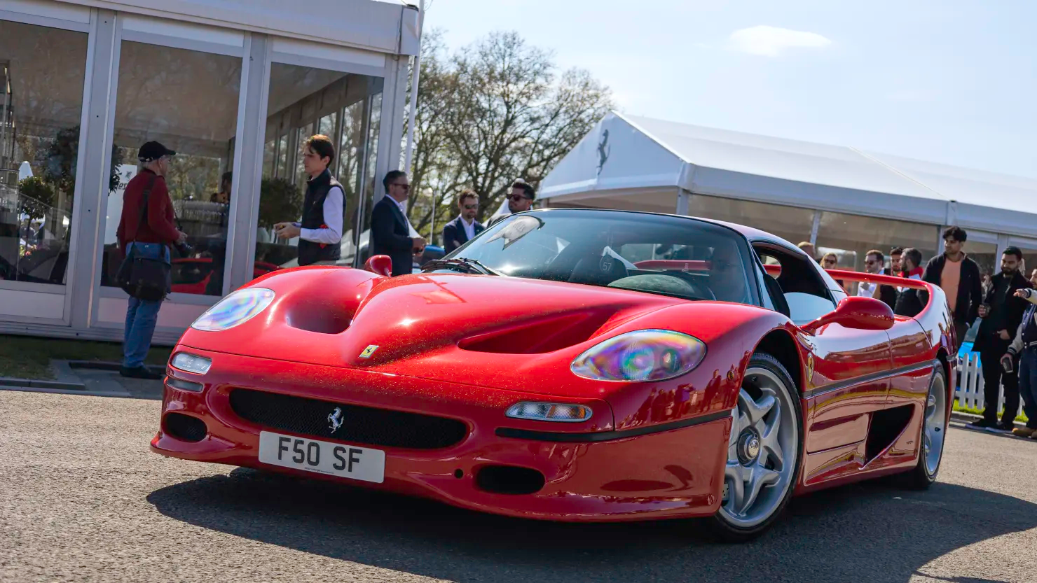 Ferrari amplia base de clientes com aumento de compradores mais jovens ...